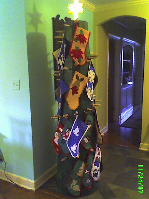 Christmas Totem pole - FineWoodworking